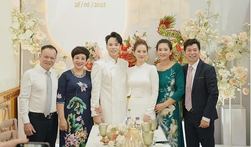 JayKii và Mai Anh bất ngờ tổ chức đám cưới