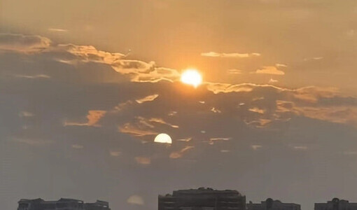 Bức ảnh 'hai mặt trời' xuất hiện cùng lúc ở hồ Tây: Thực hư ra sao?