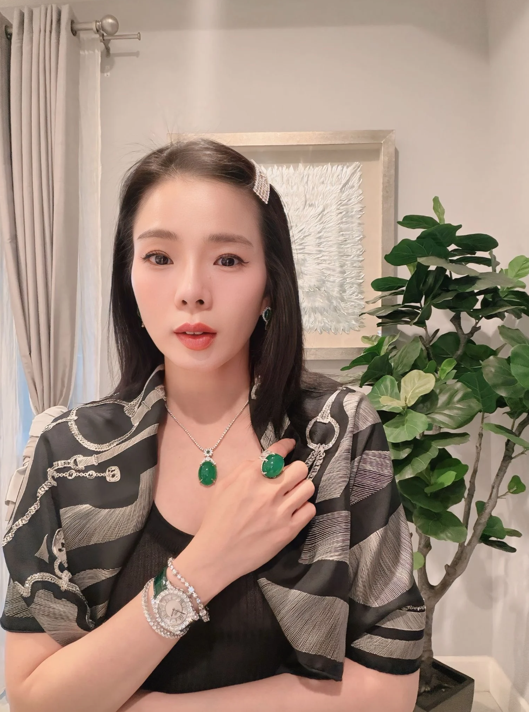 Lệ Quyên thách thức những người nói mình sử dụng chất cấm